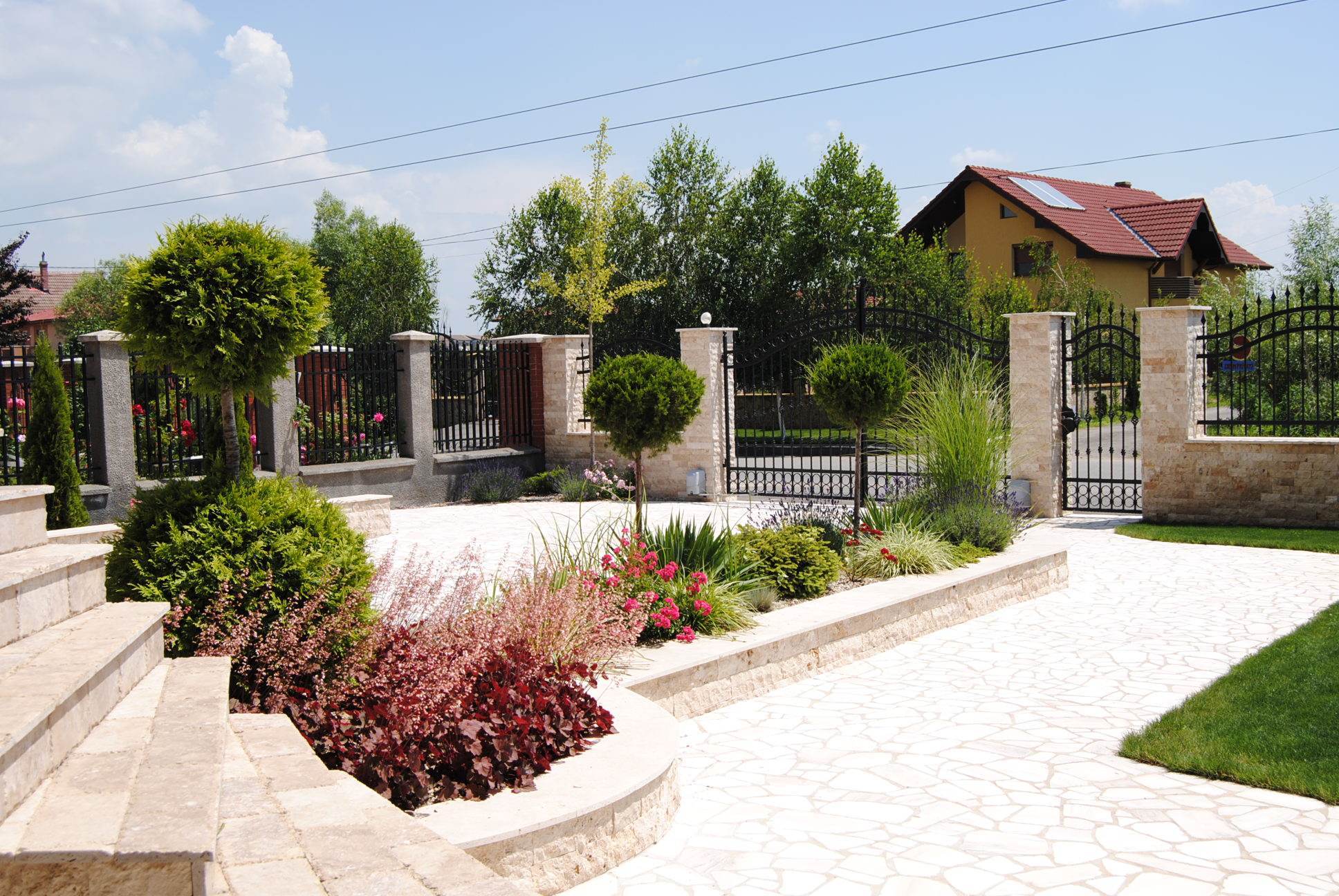 Stil peisagist riguros cu elemente moderne - casamea.ro