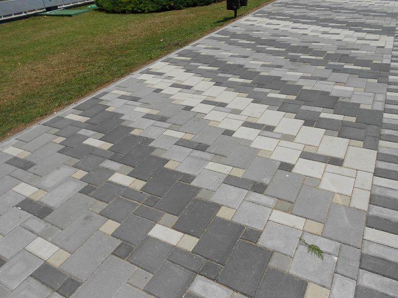 Symmetrica a livrat in primele 6 luni peste 1 milion de metri de pavele ...