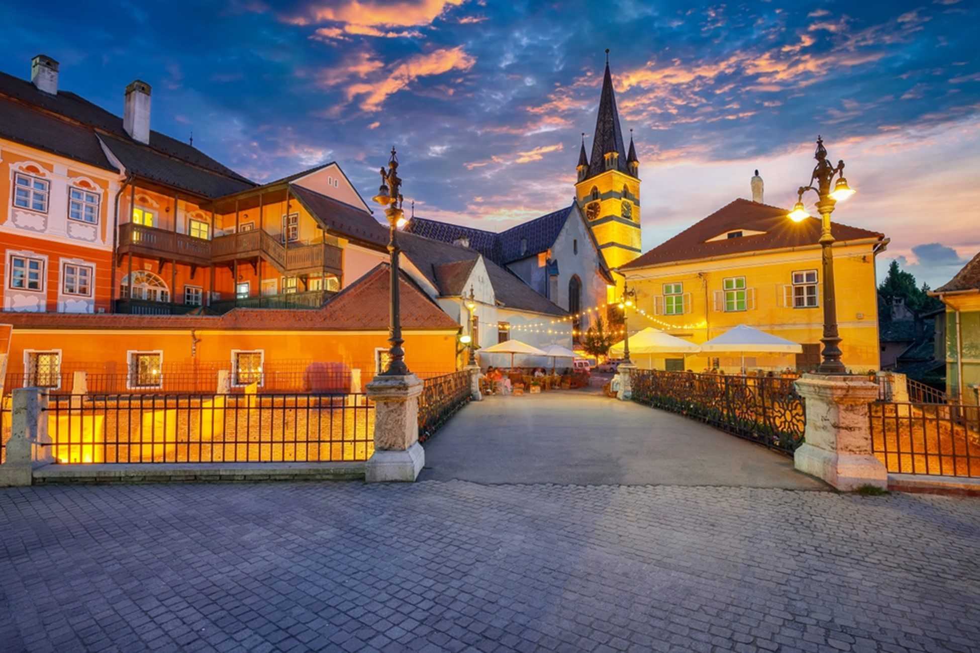 Sibiul medieval: cele mai frumoase clădiri istorice și poveștile lor ...